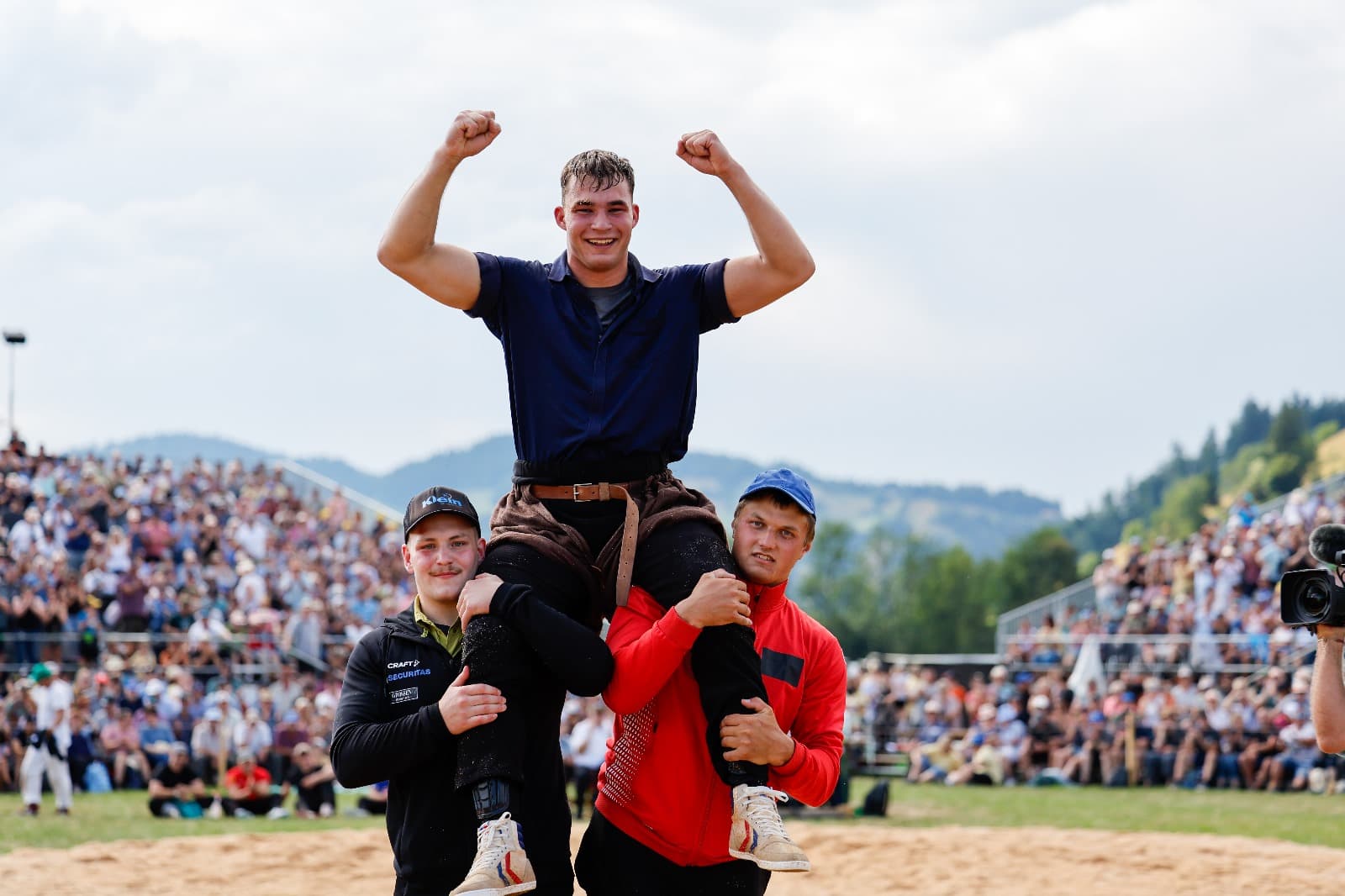 Berner Kantonalschwingfest Langnau i.E. 2025: Mit sechs Siegen: Michael ...